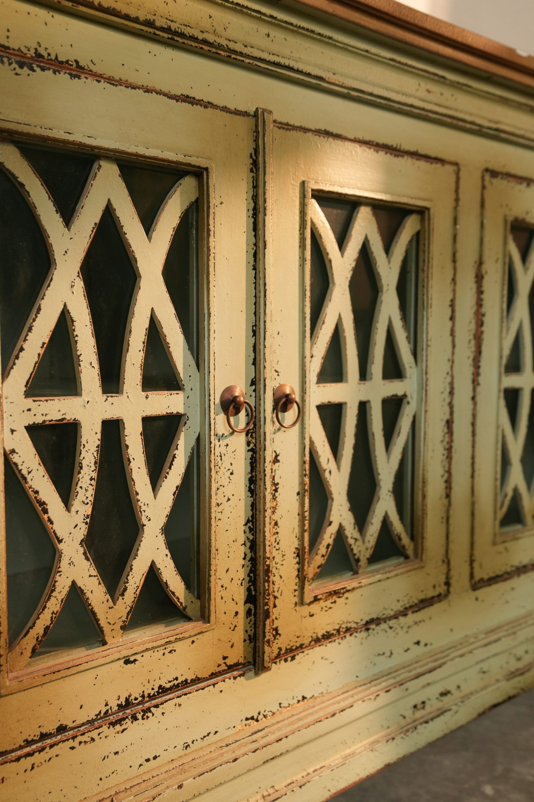 The Transparency Wardrobe – The Best Of Mta3